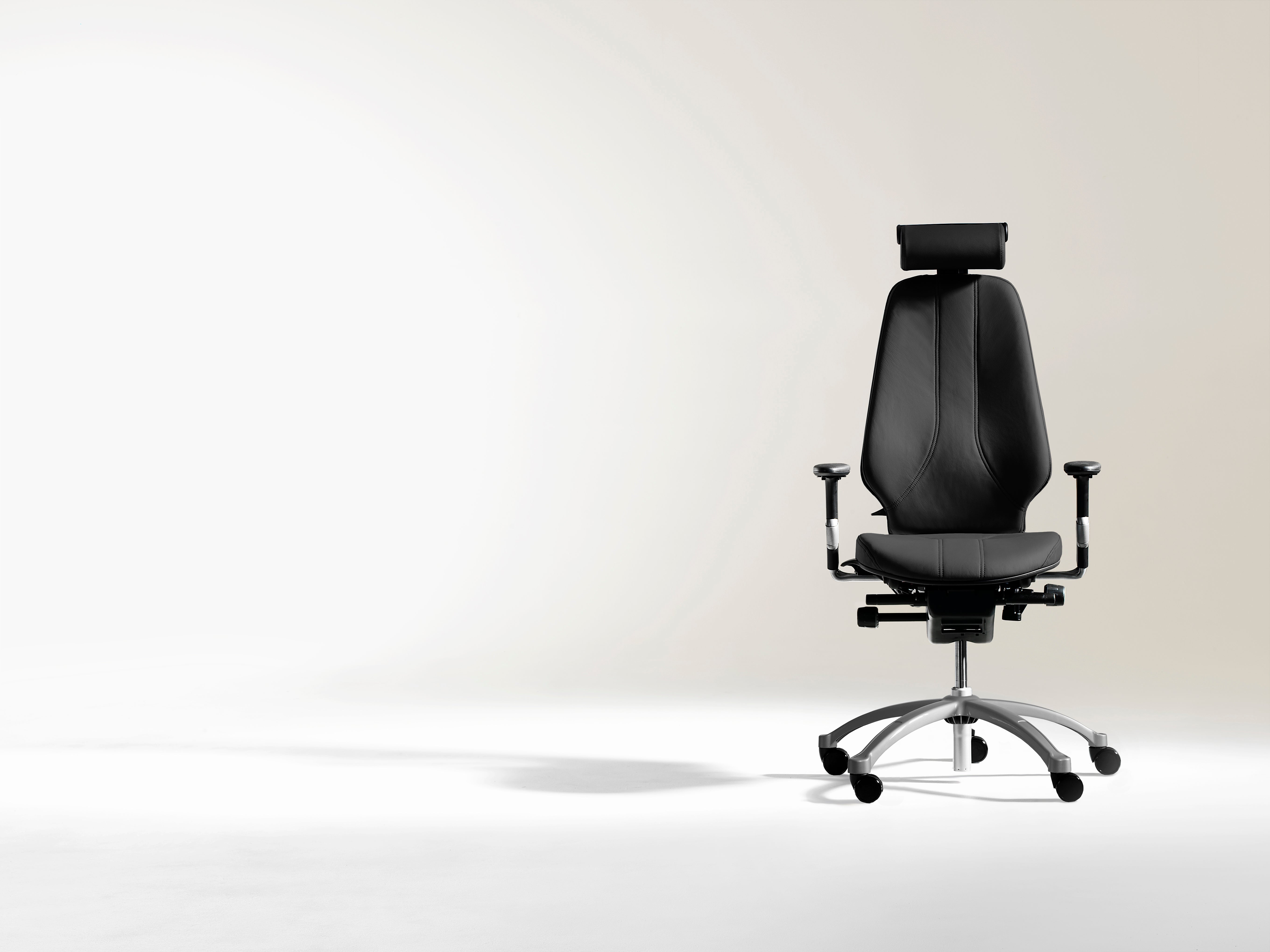 RH Logic Collection | Flokk Asia